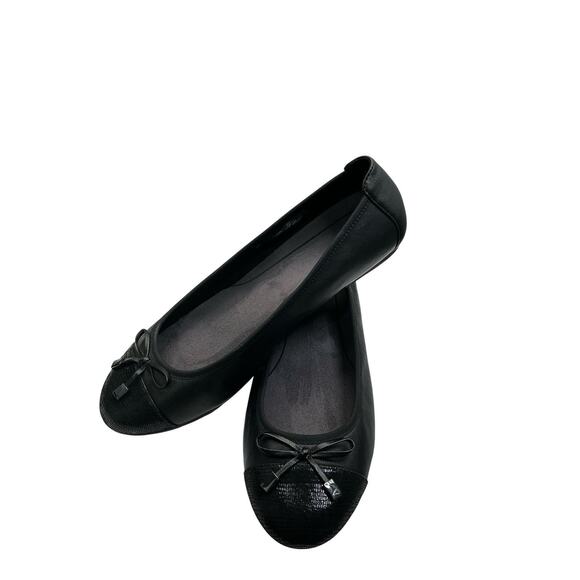 Vionic | Shoes | Vionic Minna Womens Sz 2 Black Patent Leather Cap Toe ...